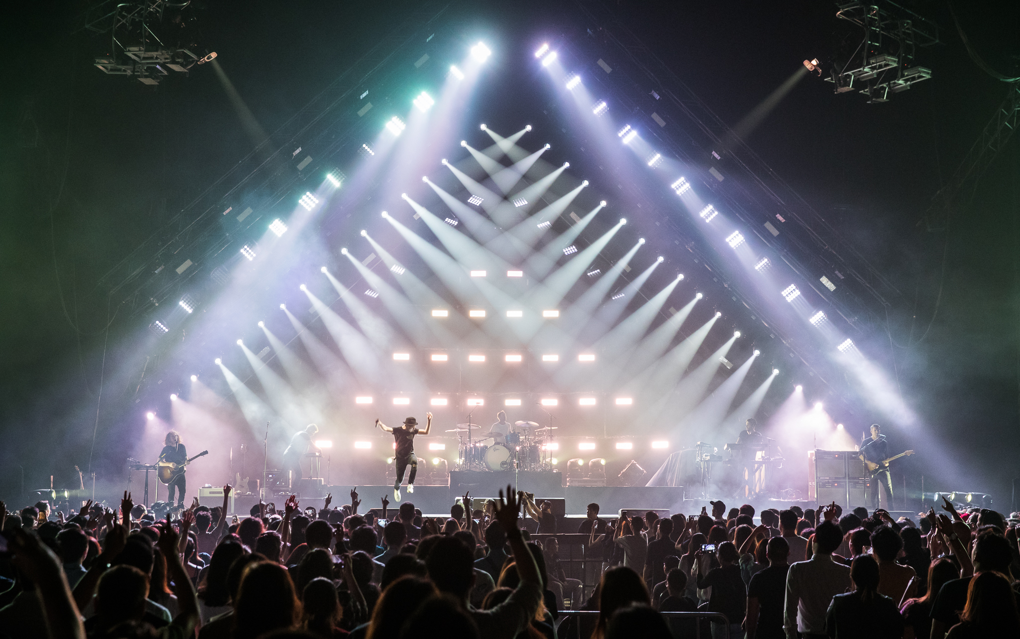 สมการรอคอย! “OneRepublic” จัดเพลงฮิตสร้างความประทับใจเต็มอิ่ม 2 ชั่วโมง