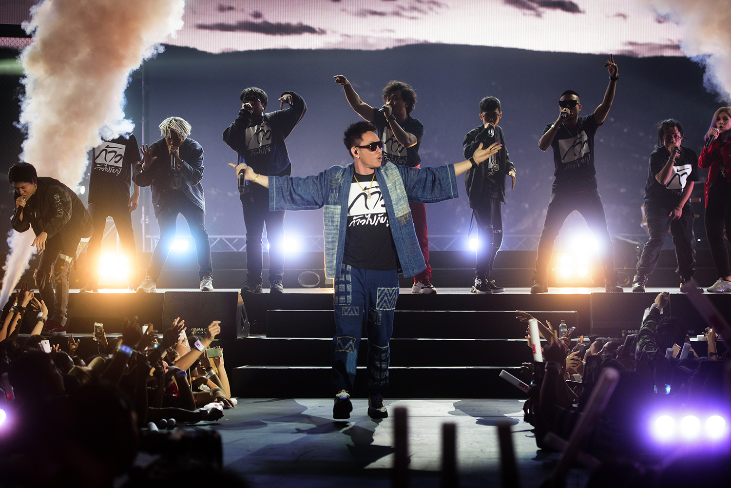 "THE RAPPER CONCERT" โชว์เดือดจัดเต็ม ถูกใจขาแร็ป