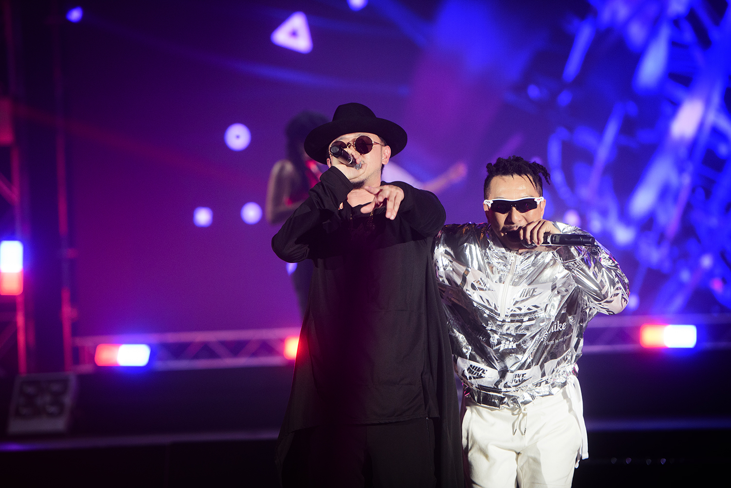 "THE RAPPER CONCERT" โชว์เดือดจัดเต็ม ถูกใจขาแร็ป