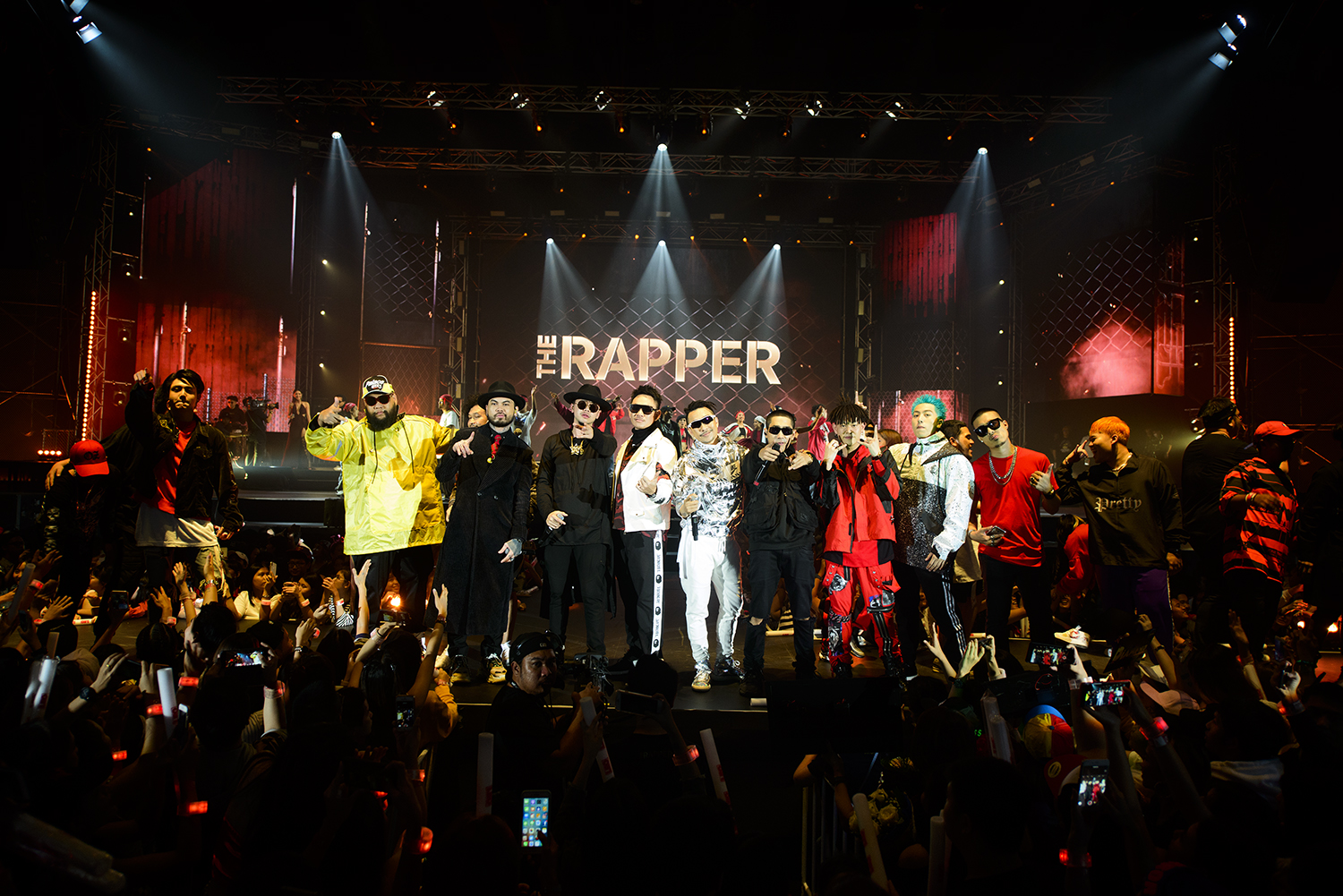 "THE RAPPER CONCERT" โชว์เดือดจัดเต็ม ถูกใจขาแร็ป
