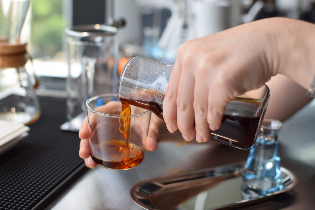 Pour Over Lab ร้านกาแฟในห้องทดลอง ให้วิทยาศาสตร์บอกคุณ กาแฟตัวไหนดีที่สุด