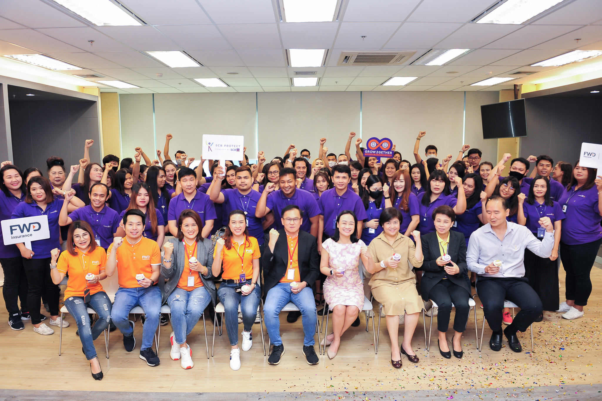"SCB PROTECT" นำร่องช่องทางเทเลเซลล์ จับมือ FWD เสนอ 4 แผนประกันเจาะรายย่อย