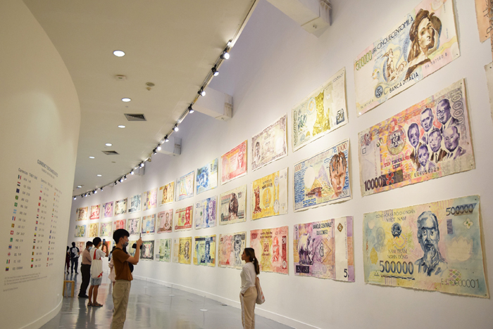 Bangkok Art Biennale 2020 เดินชมงานศิลป์ชั้นเยี่ยมตามแลนด์มาร์กกรุงเทพฯ