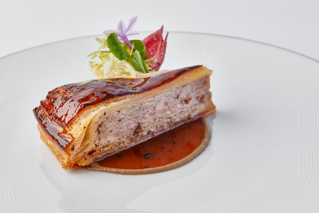 Blue by Alain Ducasse แนะนำเมนูใหม่ ต้อนรับการกลับมาของร้านอาหารไฟน์ได ...