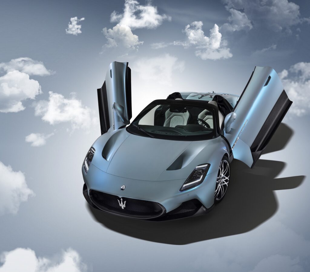 มาเซราติ MC20 CIELO เวอร์ชั่น เปิดหลังคา