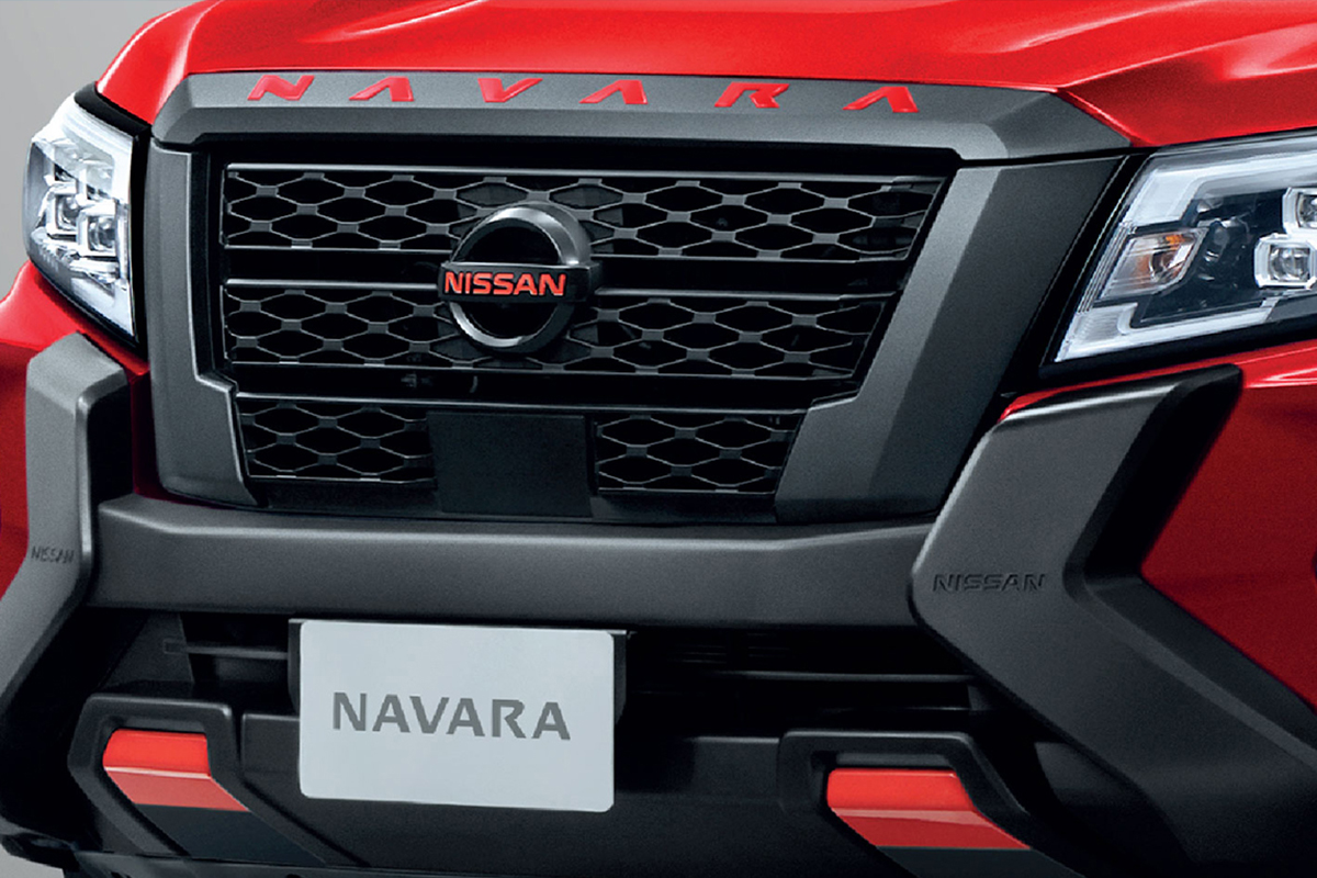 นิสสัน "นาวารา แบล็ค อิดิชั่น" 2022