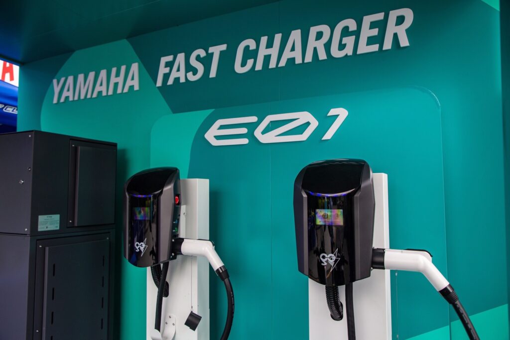 สุดเร้าใจ!! มอเตอร์ไซค์อีวี "YAMAHA E01" Demo Day