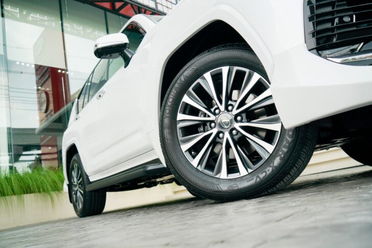 มาแล้ว!! อีตั้น เสริมทัพ SUV หรู LEXUS LX 600 รับรถได้เลย