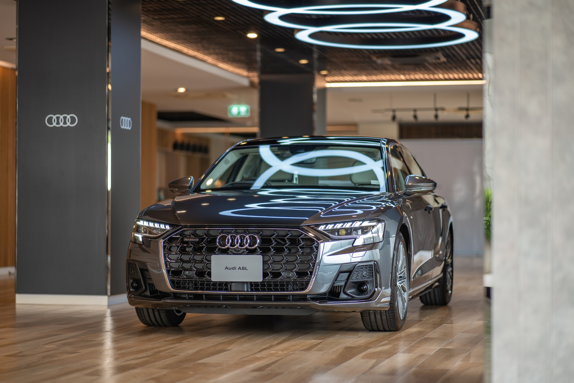 Audi A8 L หรูหรา ราคาเริ่มต้น 6.999 ล้านบาท