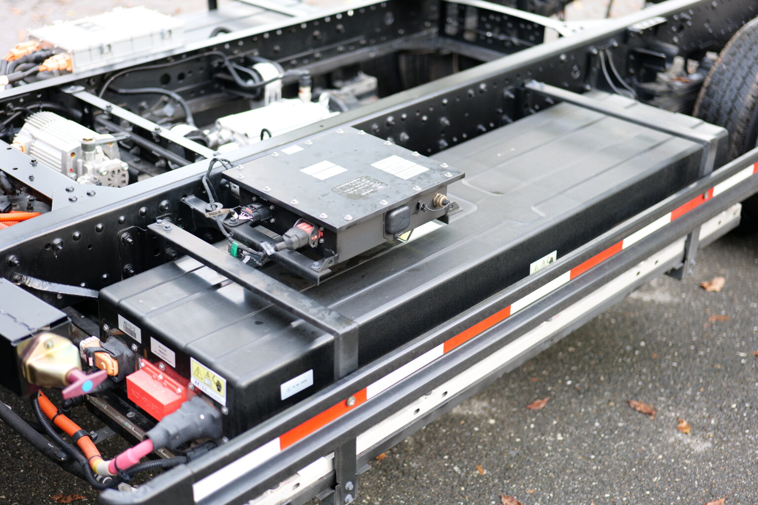 ซีพี โฟตอน ลุยส่งมอบ Aumark iBlue 85 รถบรรทุก 6 ล้ออีวี ธันวาคมนี้