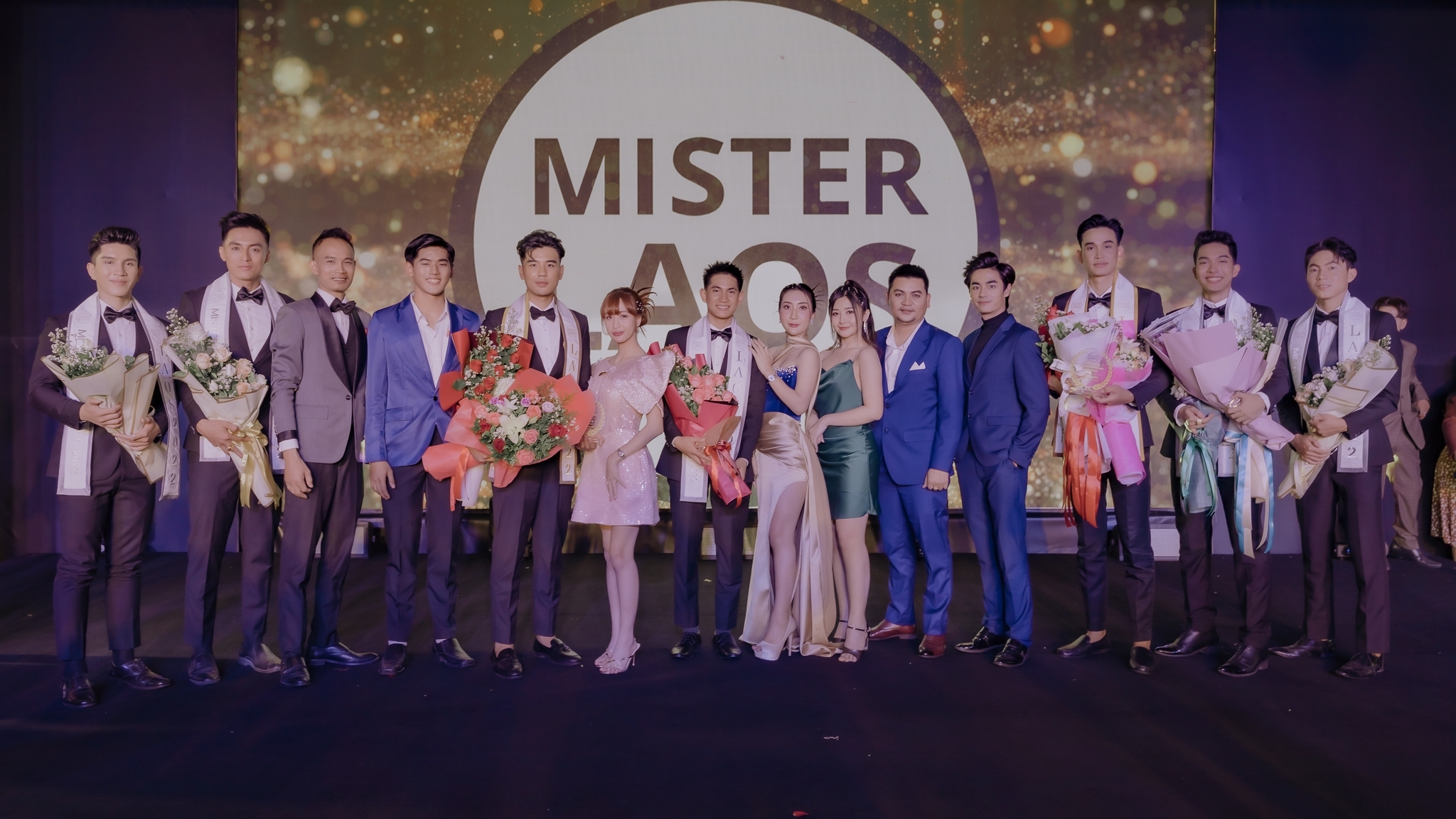 ฮอตข้ามประเทศ นุ้ย สุวิมล ดัน ME ที่เวทีใหญ่ Mister LAOS
