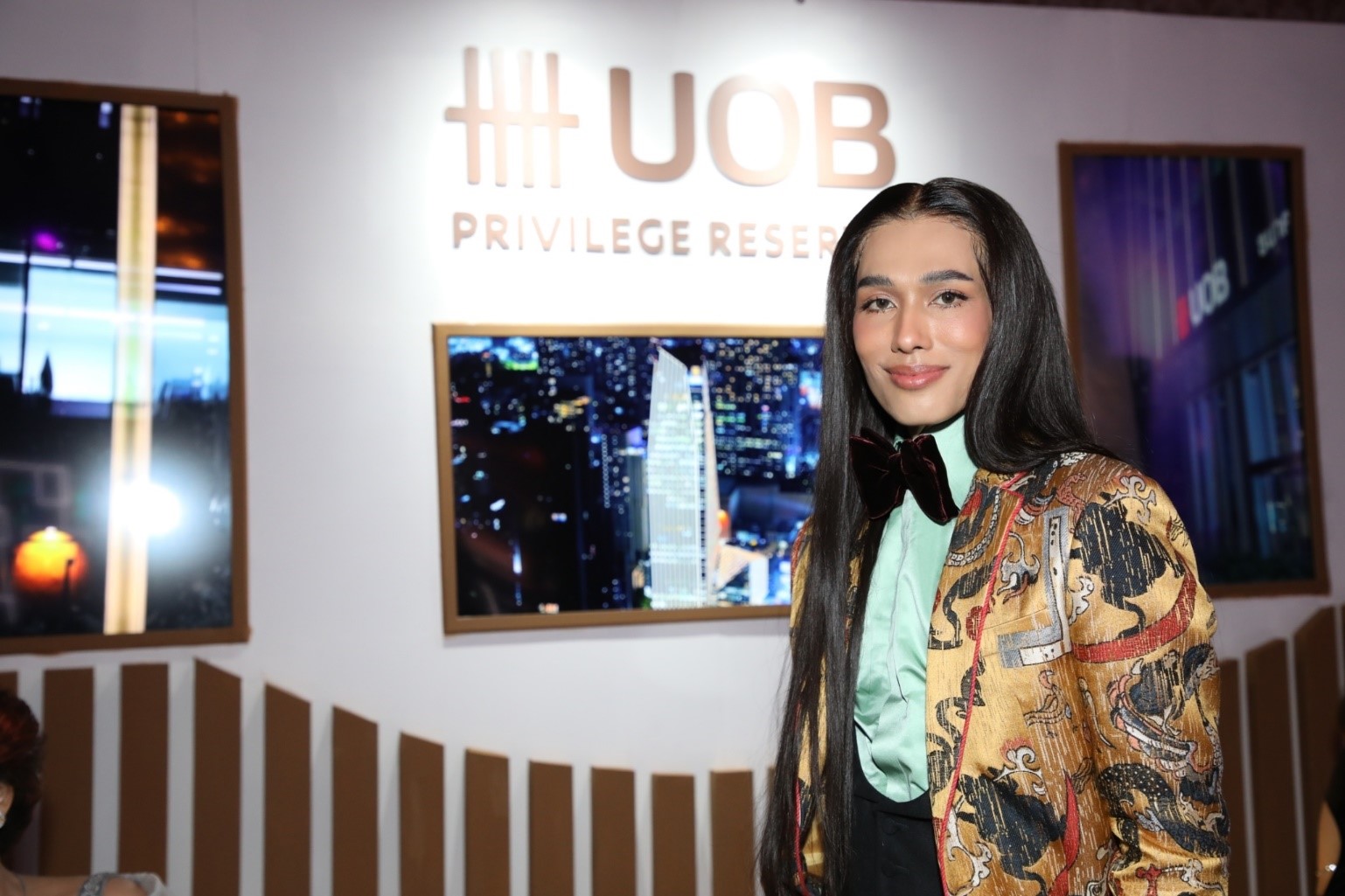 จุดประกายความเจิดจรัสในตัวคุณที่งาน “Le Club” ในงาน “Prestige 300 High Flyers” โดยธนาคารยูโอบี ...