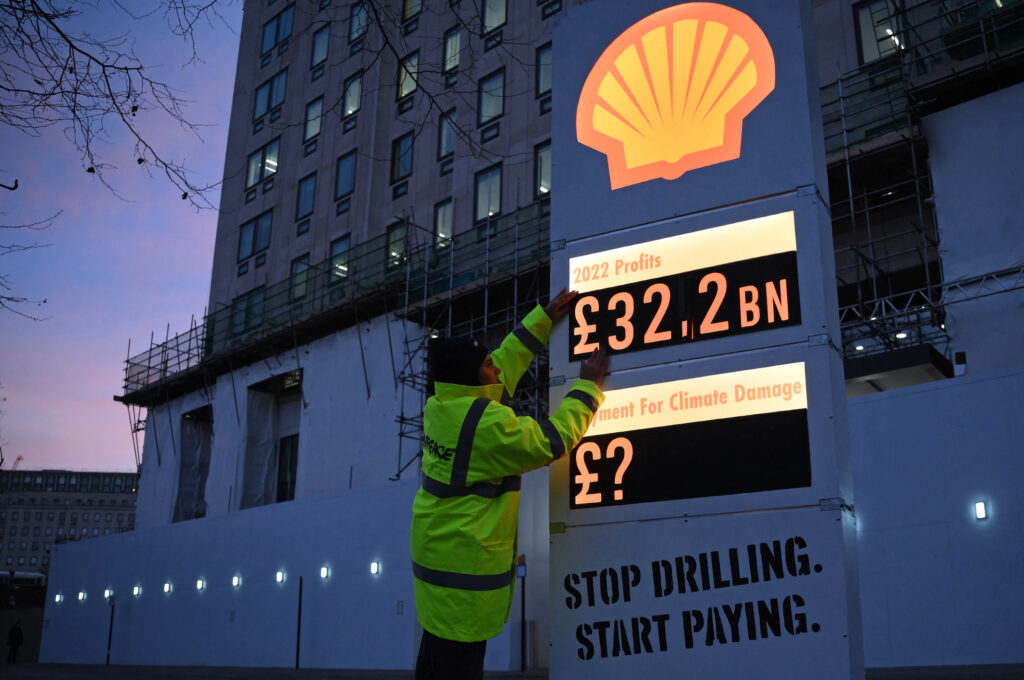 Shell-BP กำไรล้านล้านบาท ชาวอังกฤษเดือดดาลเรียกร้องเก็บภาษีมากขึ้น