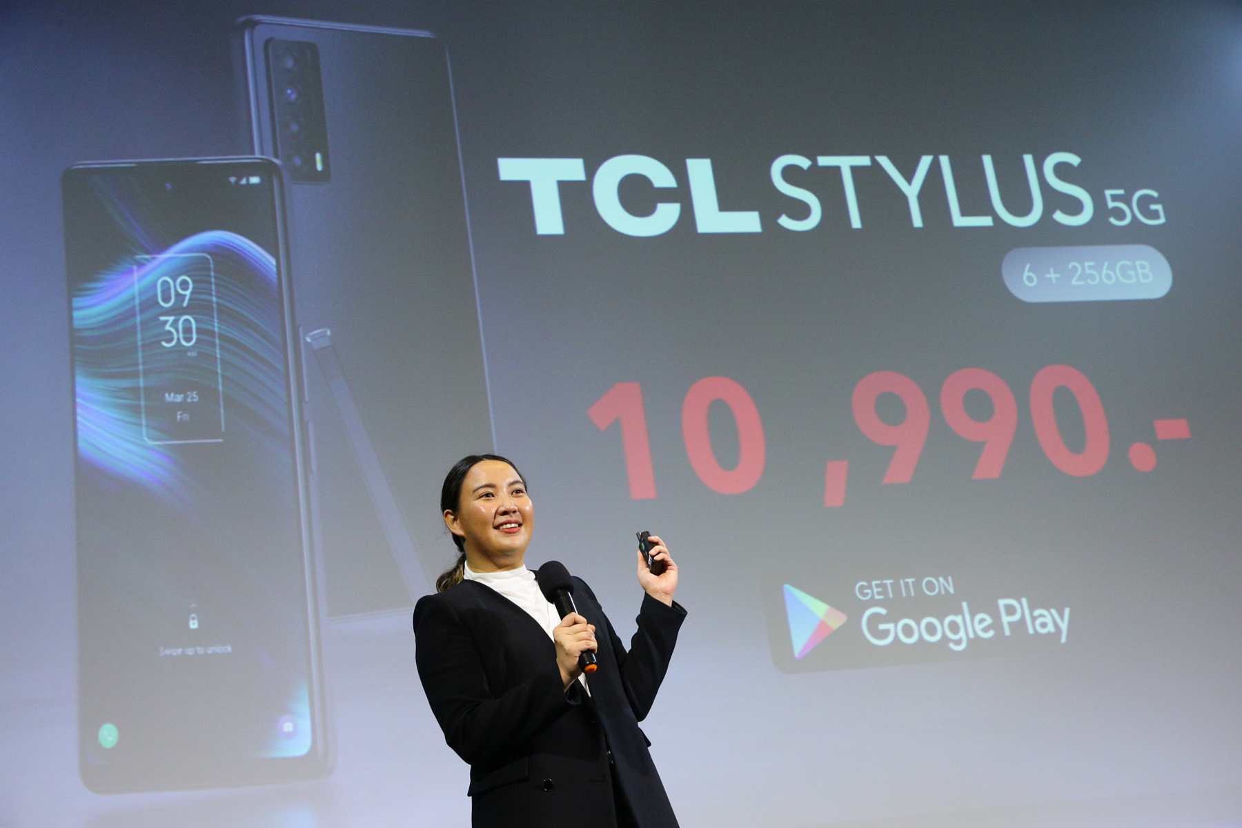 TCL เปิดตัว “TCL STYLUS 5G” สมาร์ทโฟนพร้อมปากกาในตัวเครื่อง