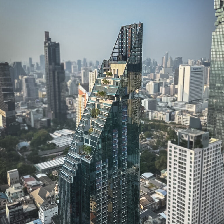 RML โชว์ Q1/66 ยอดขายโต 63% ไฮโซแห่โอนคอนโด ดิ เอสเทลล์ พร้อมพงษ์