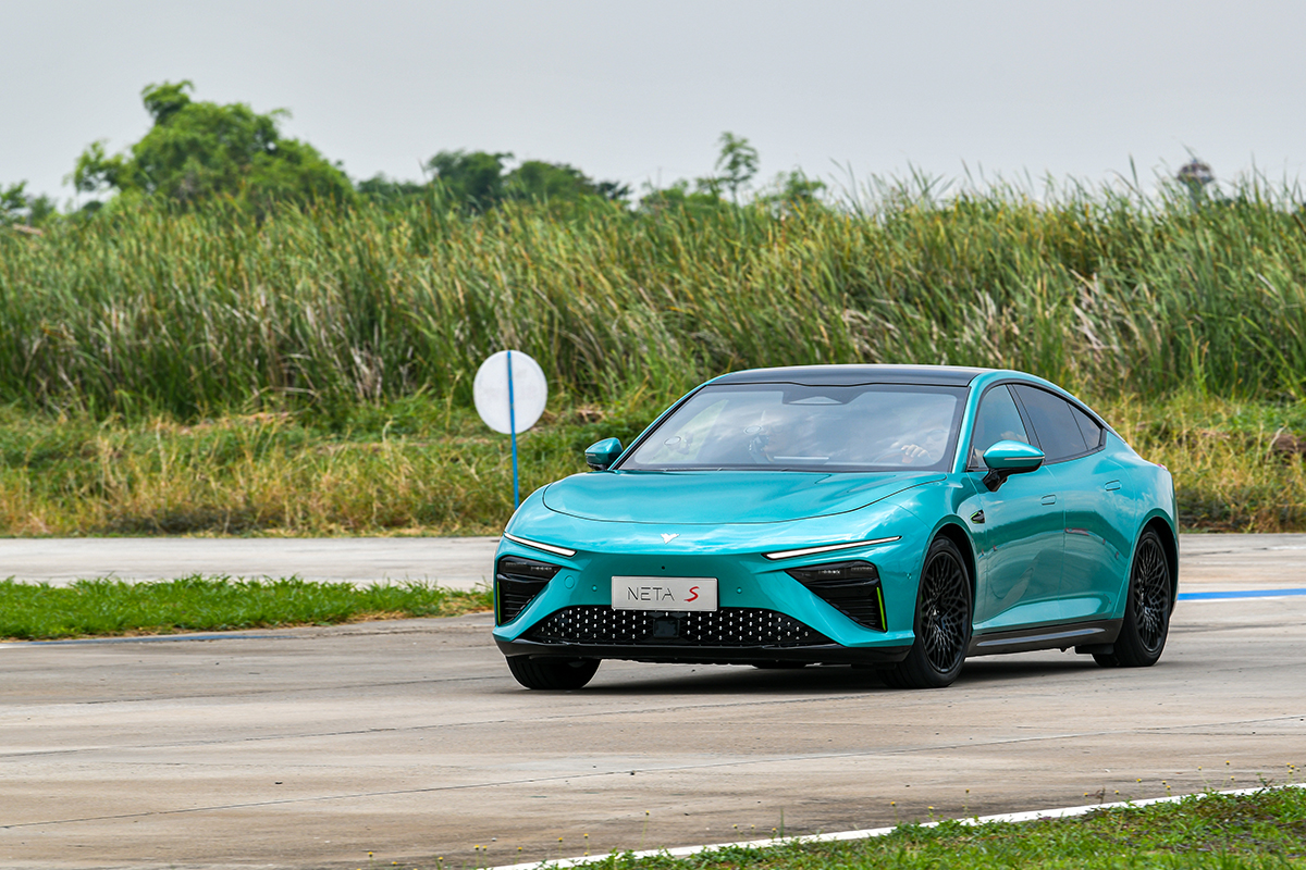 NETA S สปอร์ตอีวี ขับดี...เกินคาด