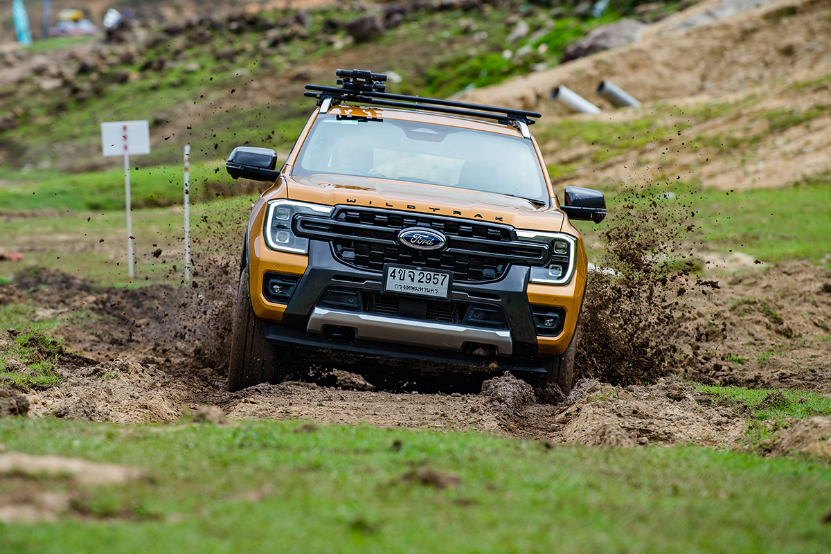 ขับ “Ford Next Gen” ตะลุยหลังคาอินโดไชน่า “ซาปา”