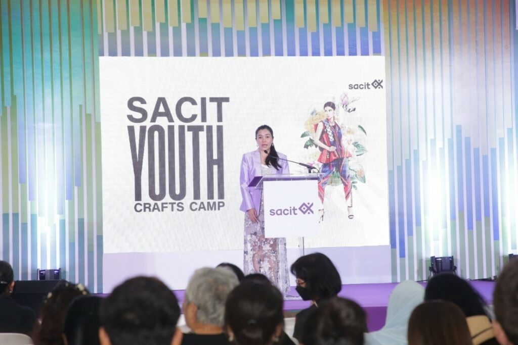 ประกาศแล้วผู้ชนะการประกวด SACIT Youth Crafts Camp