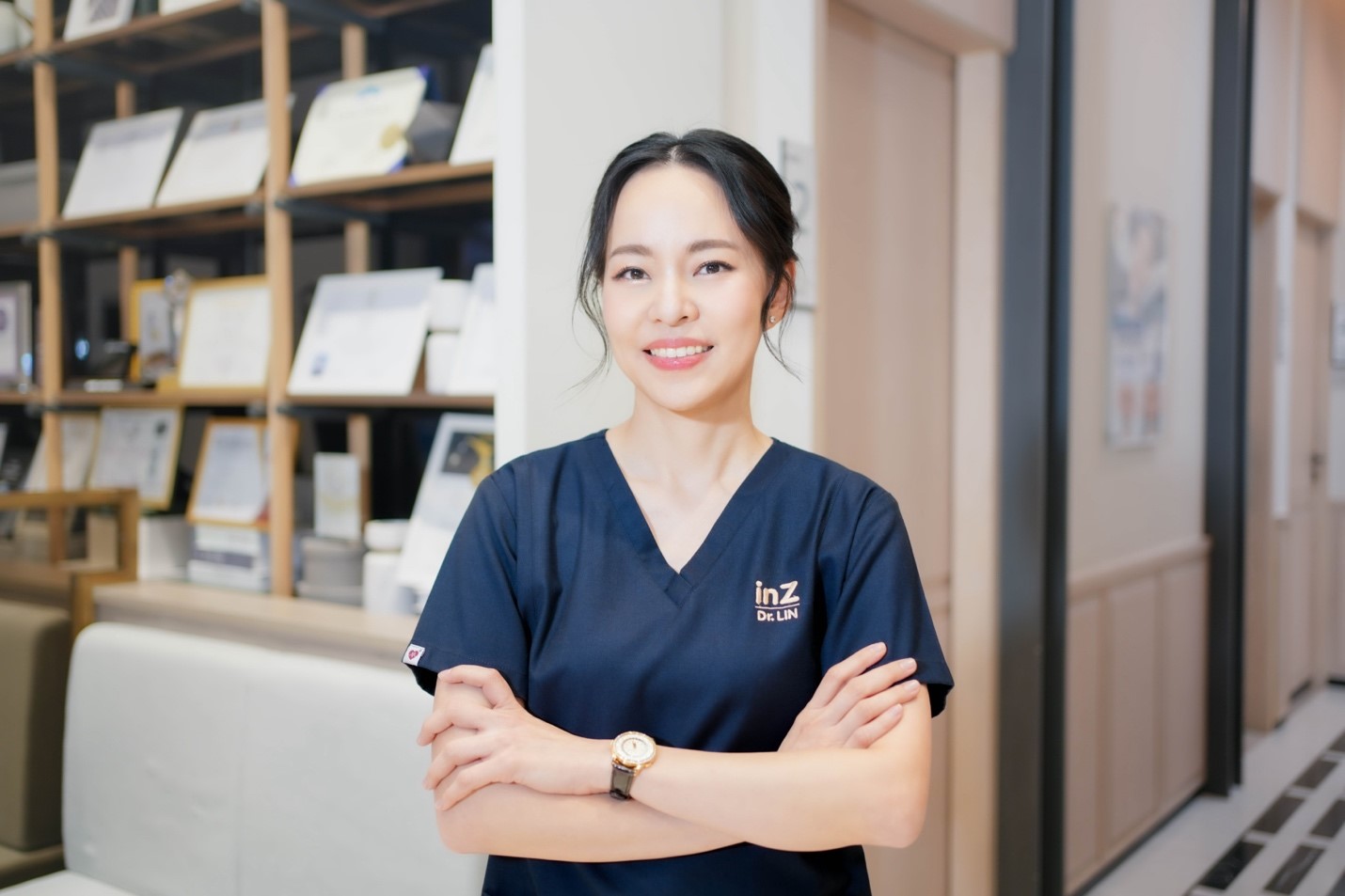 เอกลักษณ์ฉบับ "หมอหลิน inZ clinic" กับเทคนิคตาสองชั้นที่เป็นธรรมชาติ