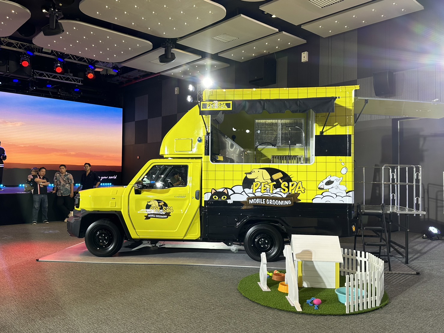 โตโยต้า เคาะราคา IMV 0 เริ่มต้น 4.59 แสนบาท ผ่อน 4 พันยาว 9 ปี