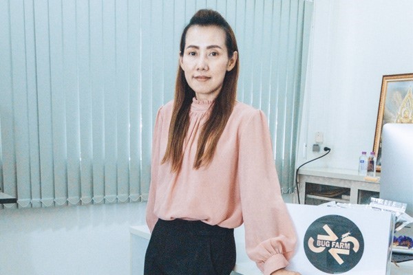 32 BUG FARM นวัตกรรมฟาร์มจิ้งหรีดแนวตั้ง สะอาด ปลอดภัย ให้ผลผลิตสูง