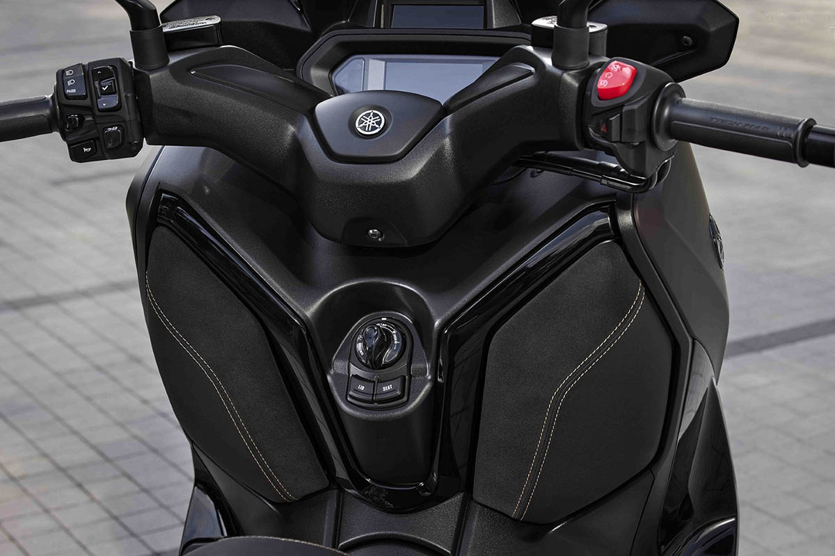 ยามาฮ่า XMAX Tech MAX อัดแน่น ฟีเจอร์เต็มแม็ก