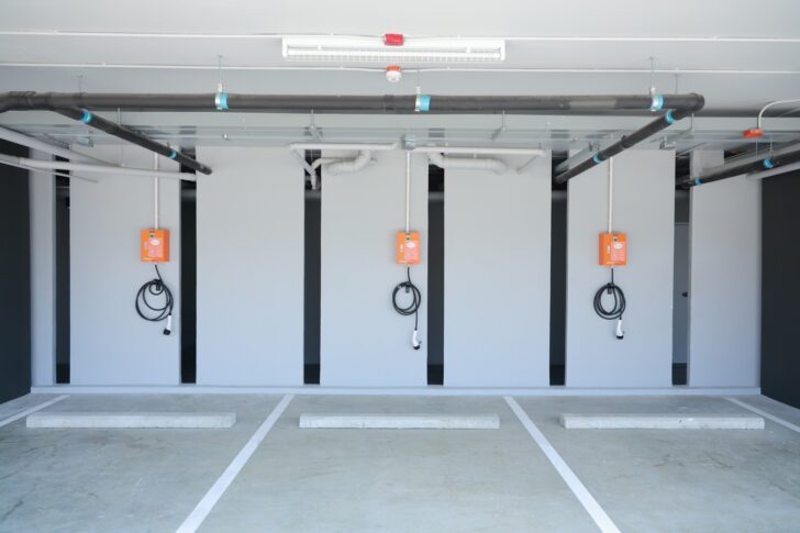 ASW ผนึก MEA ติดตั้งอีวีชาร์จเจอร์ รับเทรนด์รถไฟฟ้า EV ประเดิมในคอนโด “แอทโมซ โอเอซิส อ่อนนุช”