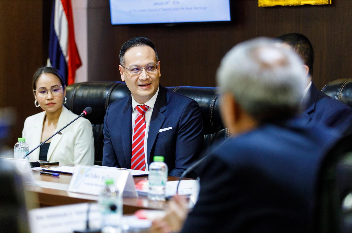 AUA จับมือ “สภาทนายความฯ” ลงนาม MOU