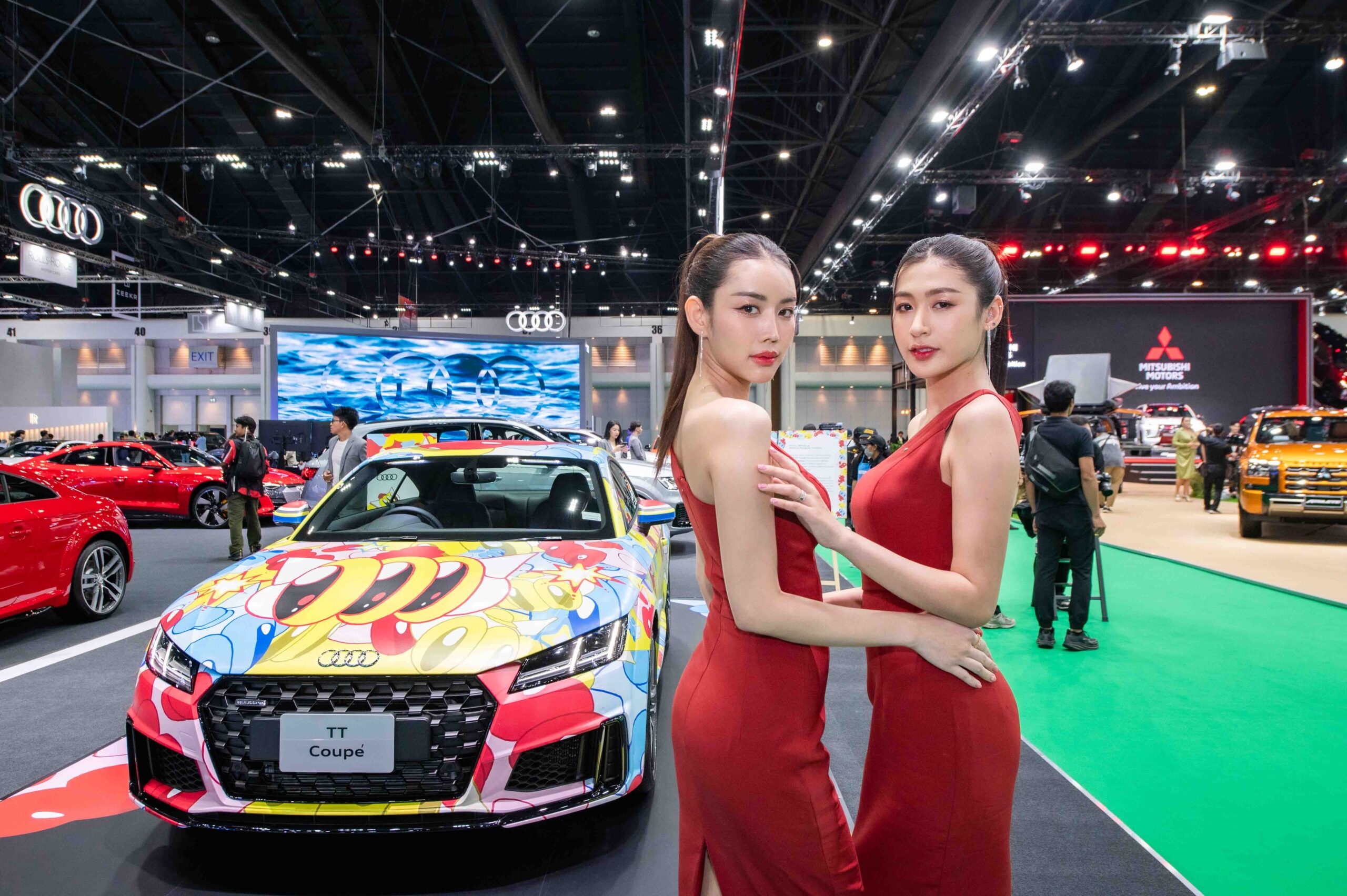 ส่องพริตตี้ Motor Show 2024 สวยฉ่ำ น่ารักทุกบูธ