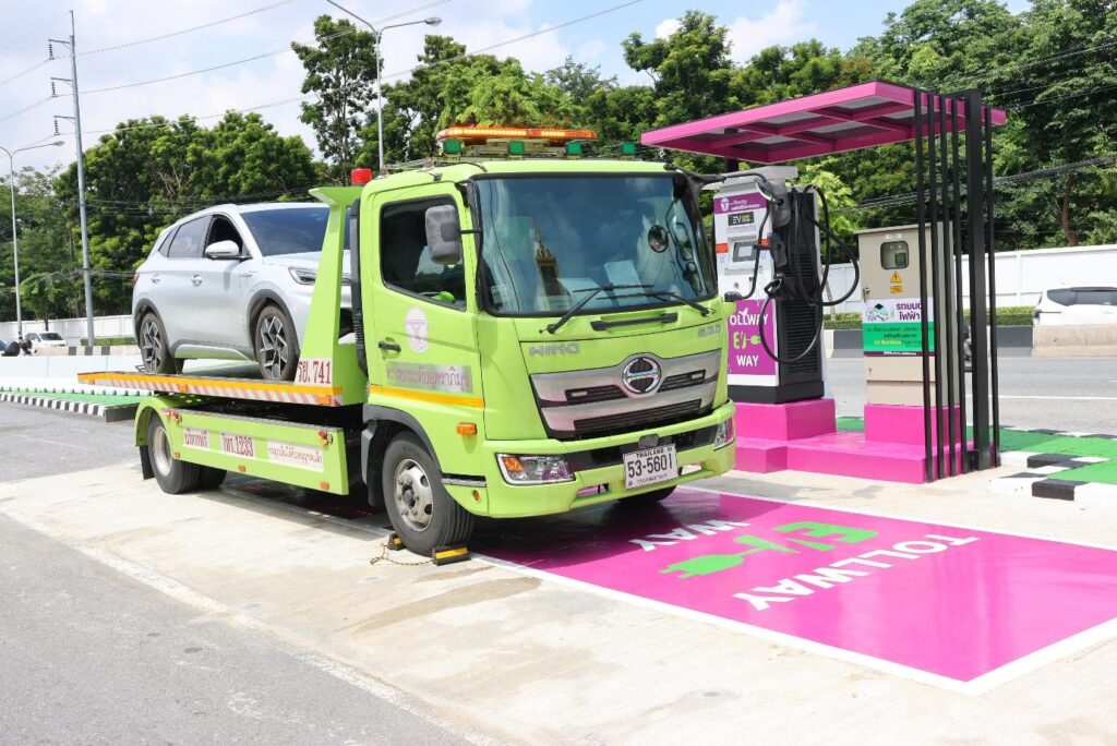 DMT เปิดสถานีอัดประจุไฟฟ้า ณ ด่านดินแดง