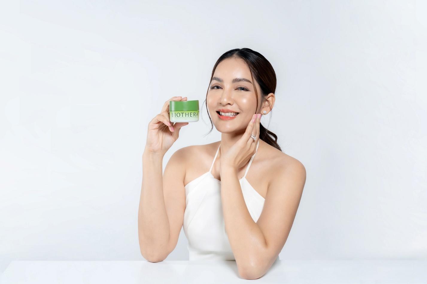 “BIOTHERA” จากพืชวีแกน 14 ชนิด เสริมสร้างปราการผิวให้แข็งแรง ชุ่มชื้น