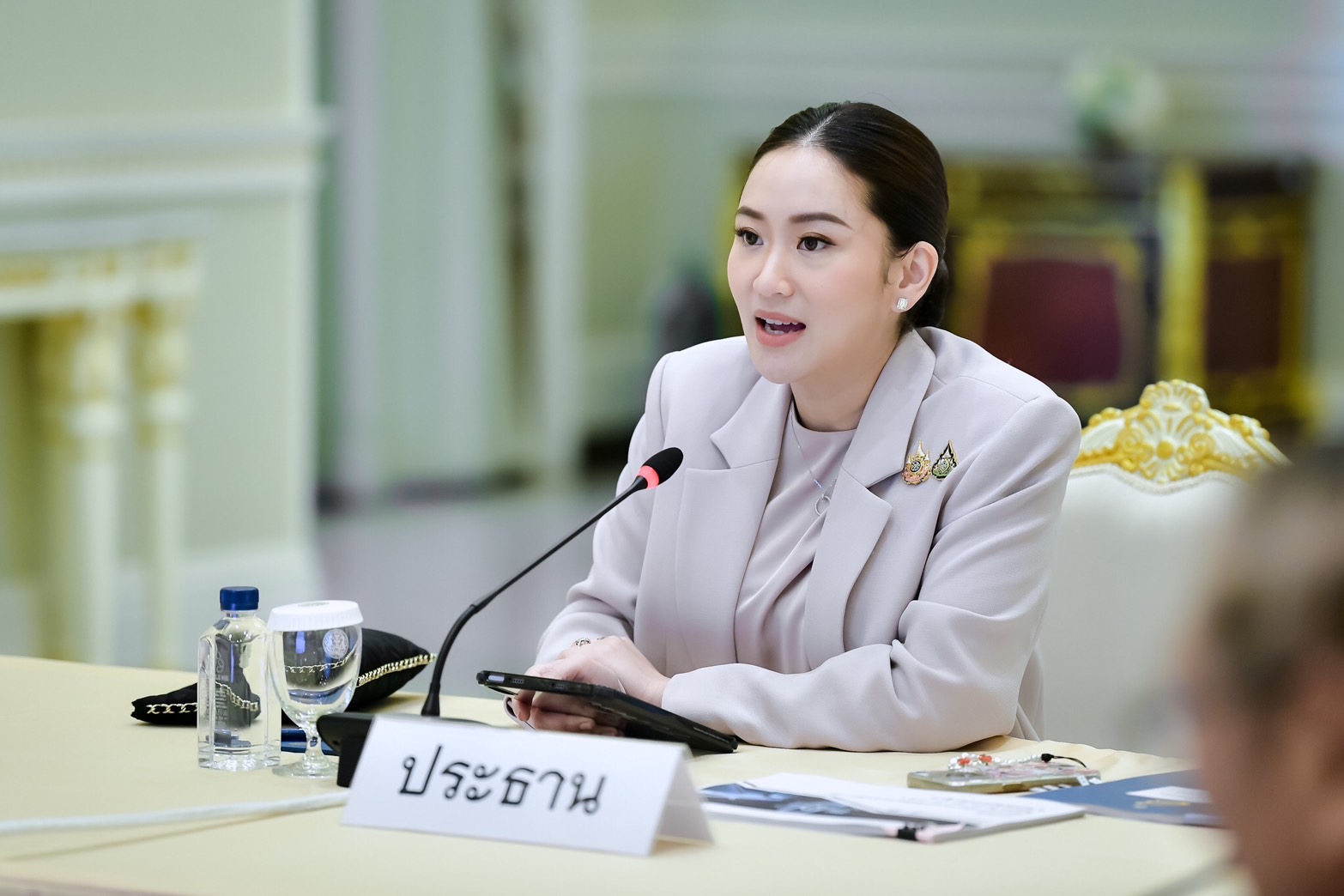 โหรชี้ ปี'68 เศรษฐกิจไทยดี เปิดโหงวเฮ้ง อิ๊งค์ เทียบ 'ไหม-พิธา-ธนาธร'