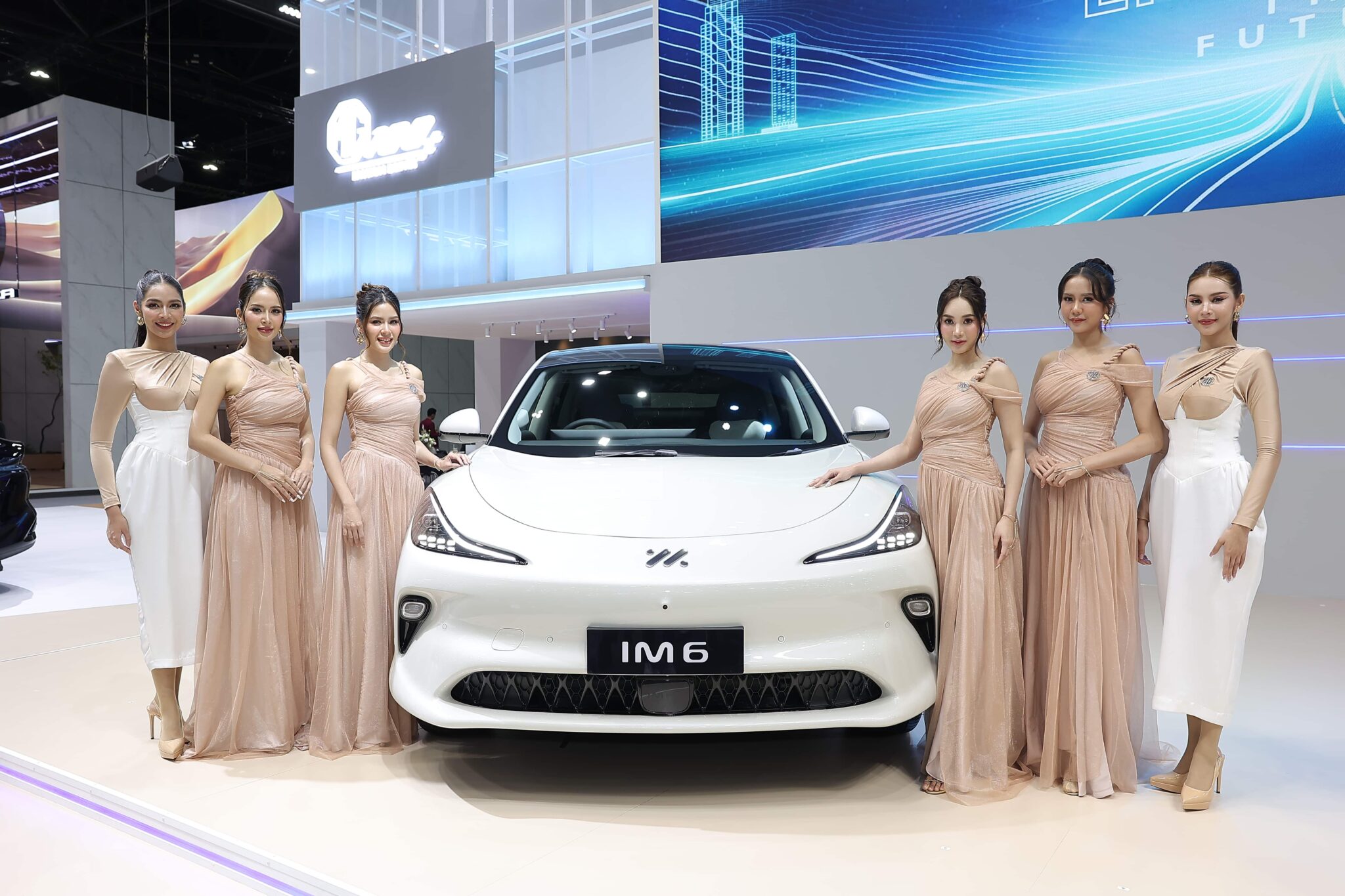 MG อวดโฉม IM6 จัดเต็มแคมเปญ 0% ยาว 5 ปี ช่วยผ่อน 5 พันบาท 20 เดือน