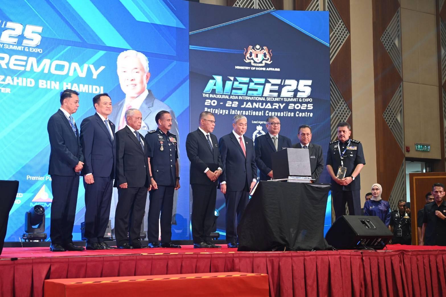 ‘อนุทิน’ นำผู้บริหารมหาดไทย ร่วมงาน AISSE'25 ประเทศมาเลเซีย