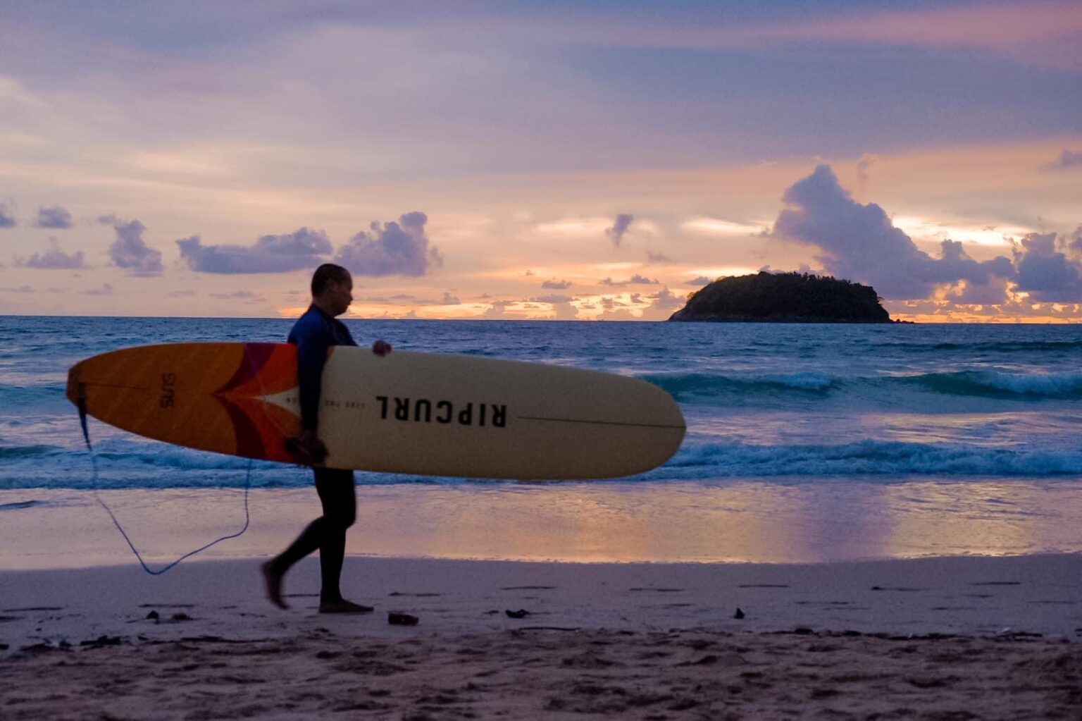 เช็คอินเสน่ห์ทะเลใต้ หาดกะตะเสน่ห์แห่งท้องทะเลภูเก็ต ที่คุณต้องไปสัมผัส