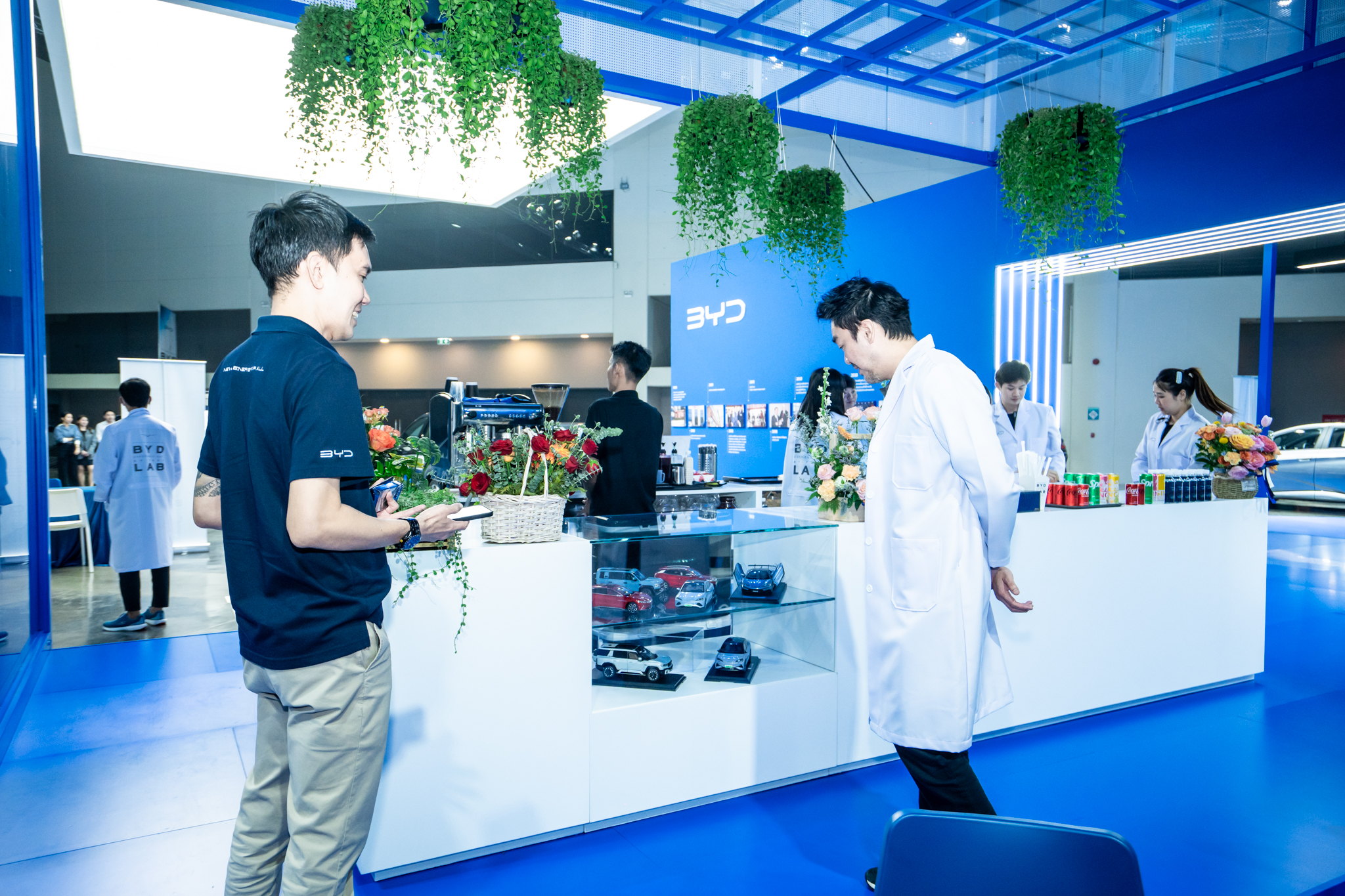 กลุ่มธุรกิจเรเว่ เปิด BYD Lab ชมนวัตกรรมยานยนต์-รถยนต์ลอยน้ำ