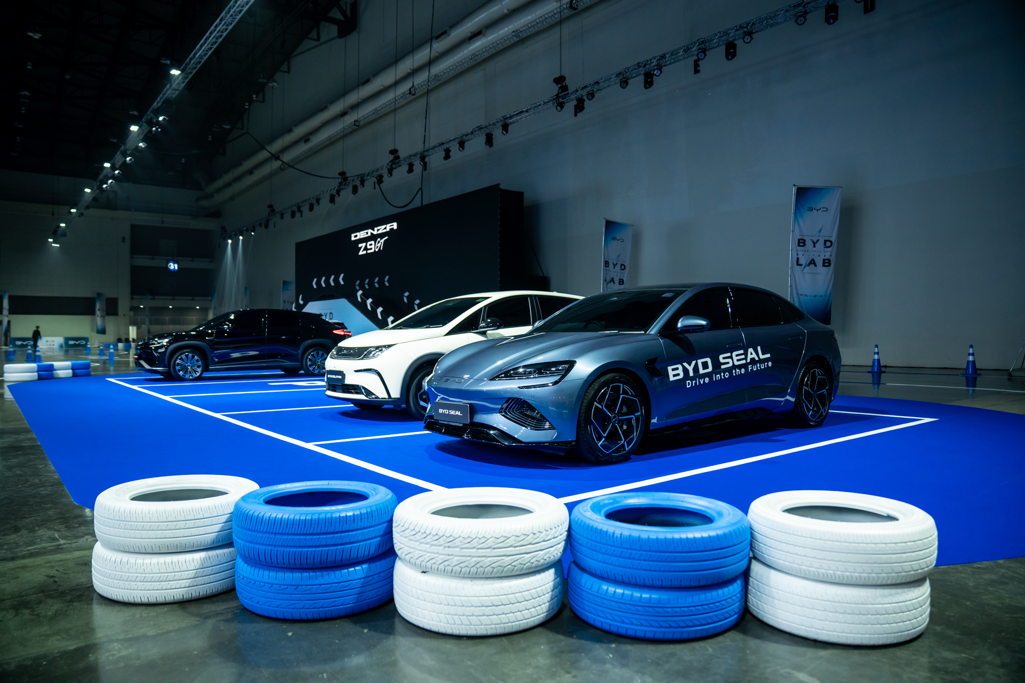 กลุ่มธุรกิจเรเว่ เปิด BYD Lab ชมนวัตกรรมยานยนต์-รถยนต์ลอยน้ำ