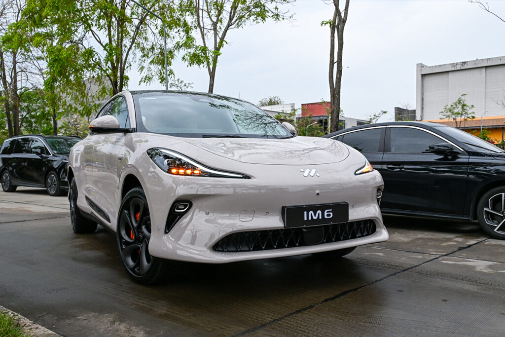 New MG IM6 อีวีพรีเมี่ยม...สุดไฮเทค