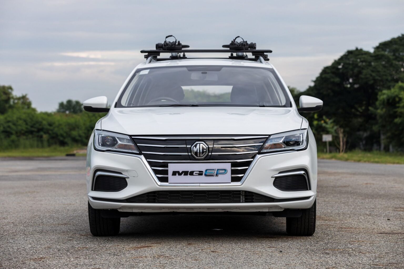 เอ็มจี ลดราคา MG EP Plus คันละ 301,000 บาท จำนวนจำกัด