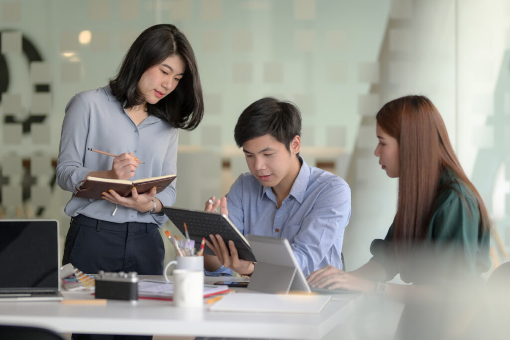 ทำไมต้องเอาเรื่องป่วยสายลาขาดงานมามีผลกับการขึ้นเงินเดือนและจ่ายโบนัสประจำปี